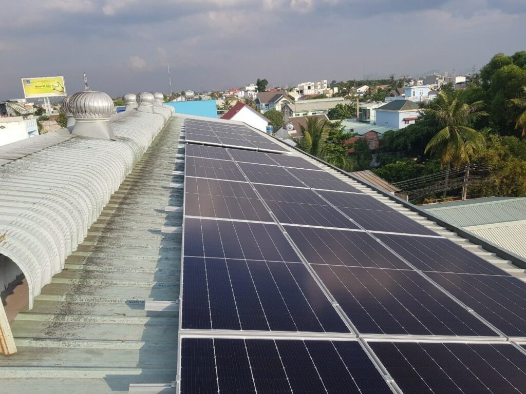 Tìm Hiểu Dòng điện áp Vdc Cho Hệ Thống điện Năng Lượng Mặt Trời 10/2025